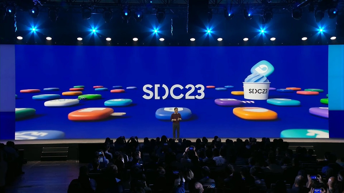 Backdrop là gì? Backdrop và background khác nhau như nào?